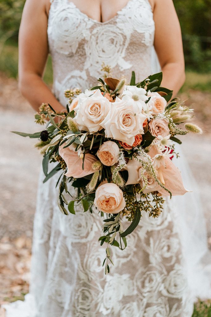 Spring Wedding Flowers Guide | Mondo Floral Designs