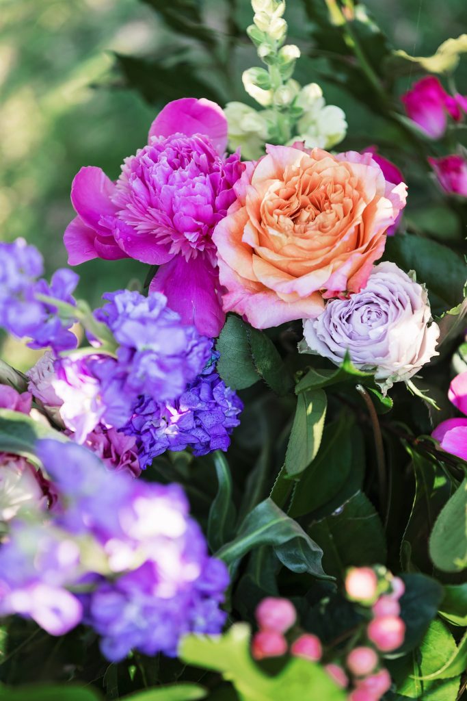 Chris & Lisa's Summer Time Celebration - Mondo Floral Designs