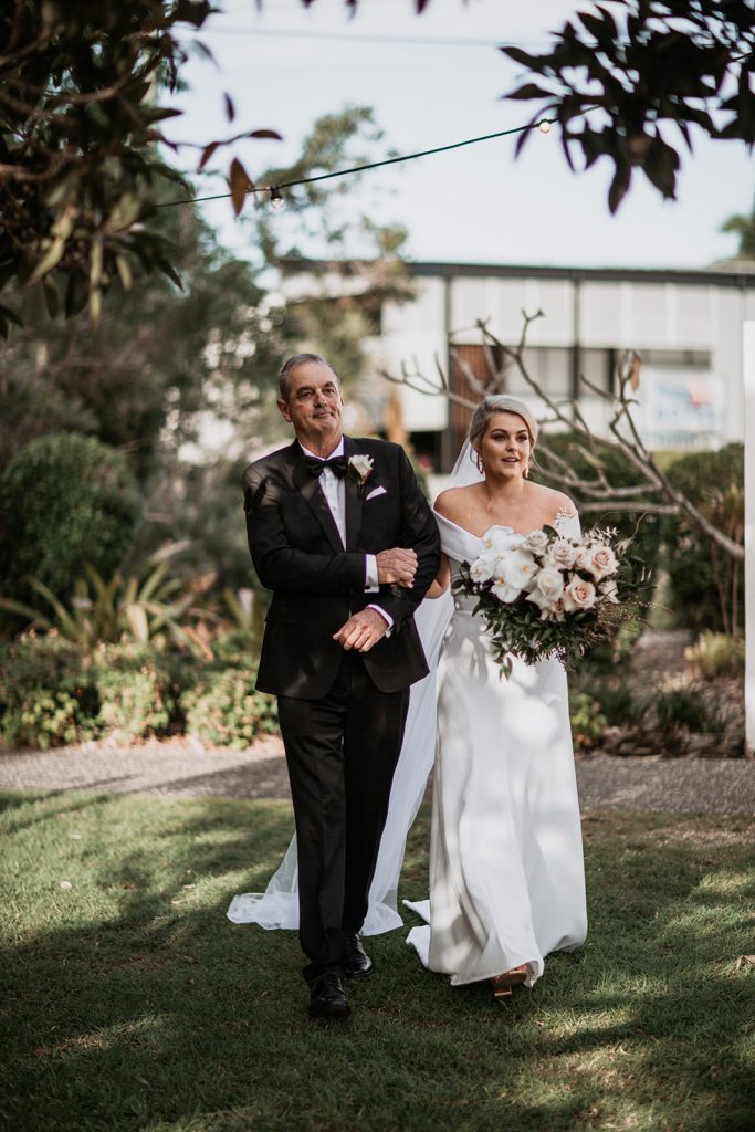 Libby + Jordan Noosa Waterfront - Mondo Floral Designs