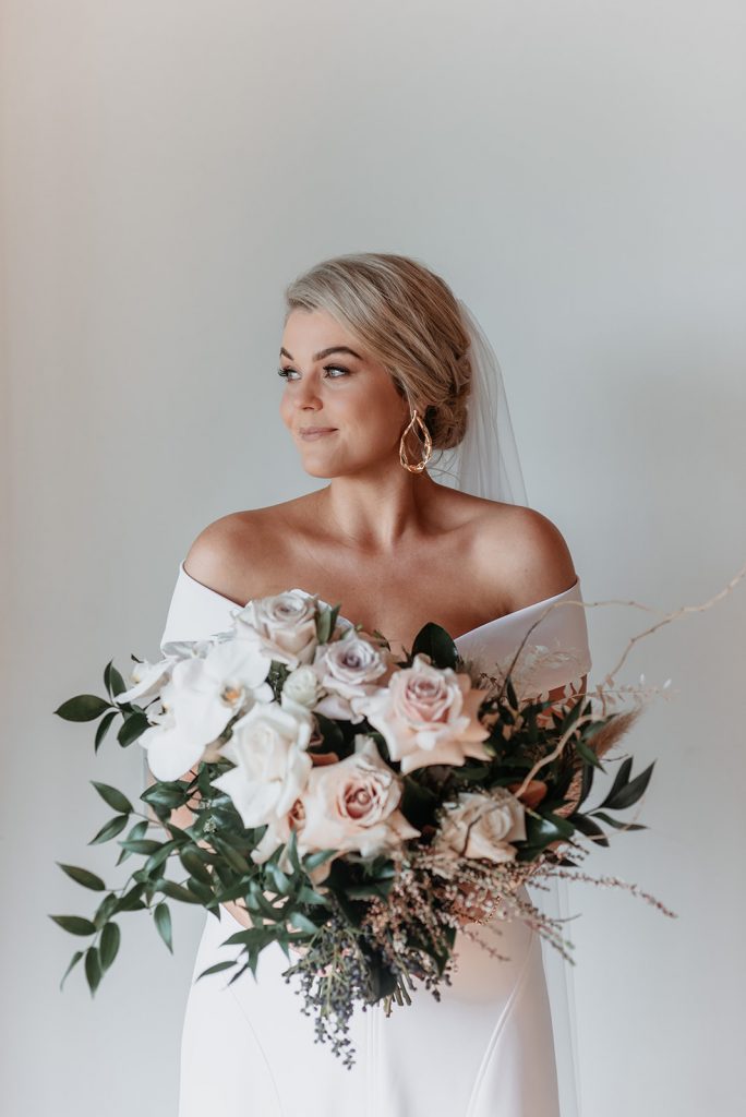 Libby + Jordan Noosa Waterfront - Mondo Floral Designs