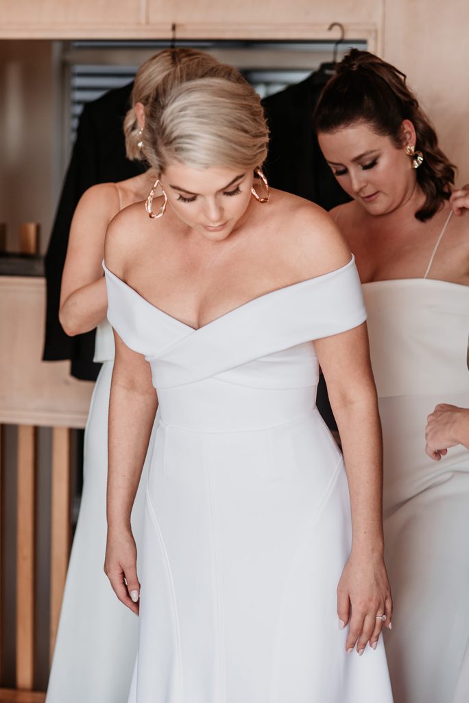 Libby + Jordan Noosa Waterfront - Mondo Floral Designs