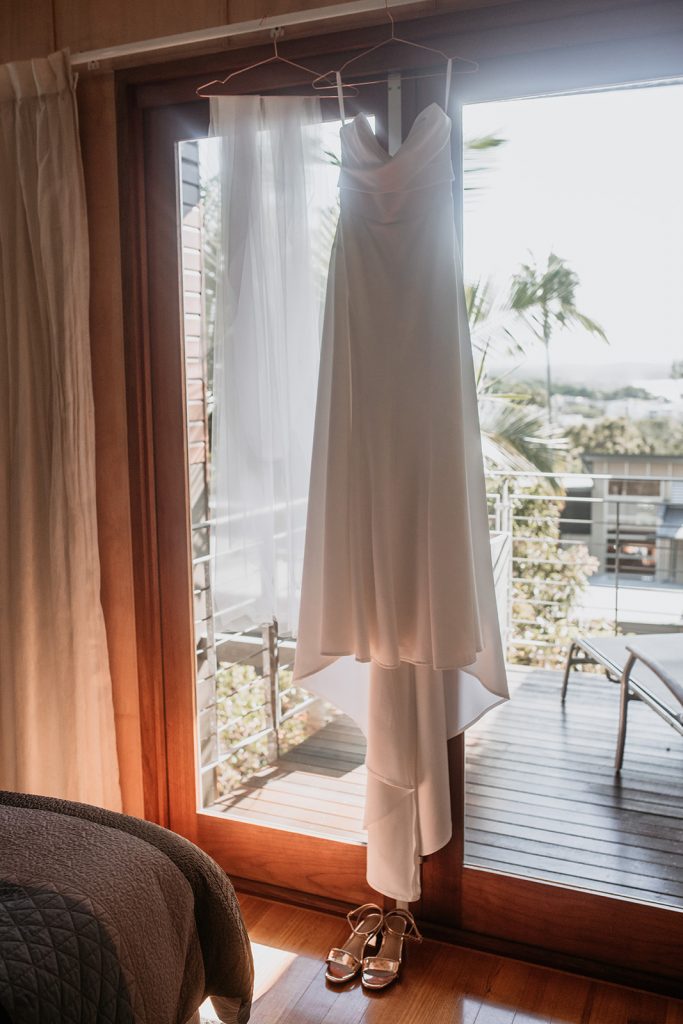 Libby + Jordan Noosa Waterfront - Mondo Floral Designs