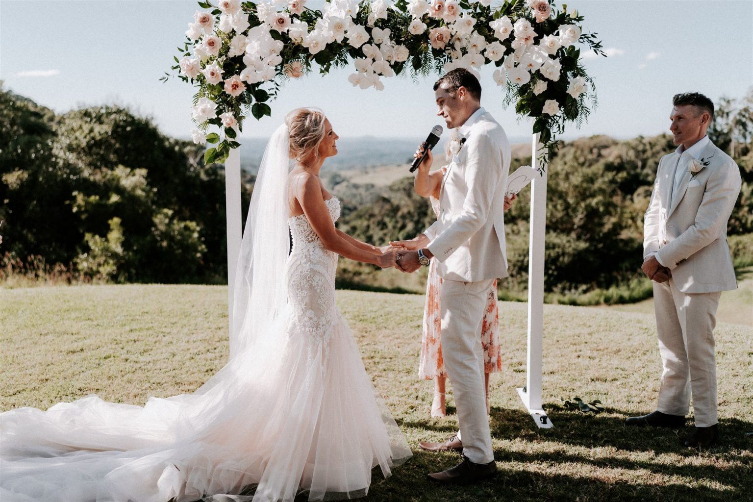 Brooke + Christian at Maleny Manor - Mondo Floral Designs