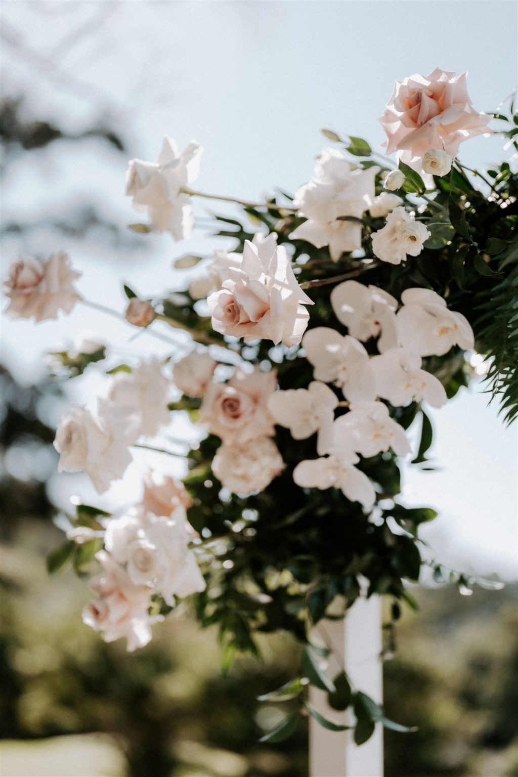Brooke + Christian at Maleny Manor - Mondo Floral Designs