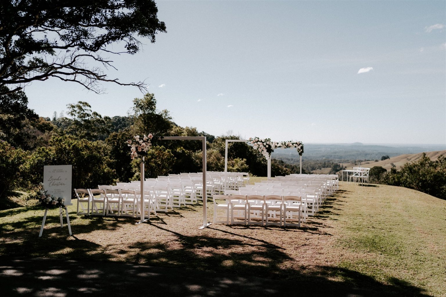 Brooke + Christian at Maleny Manor - Mondo Floral Designs