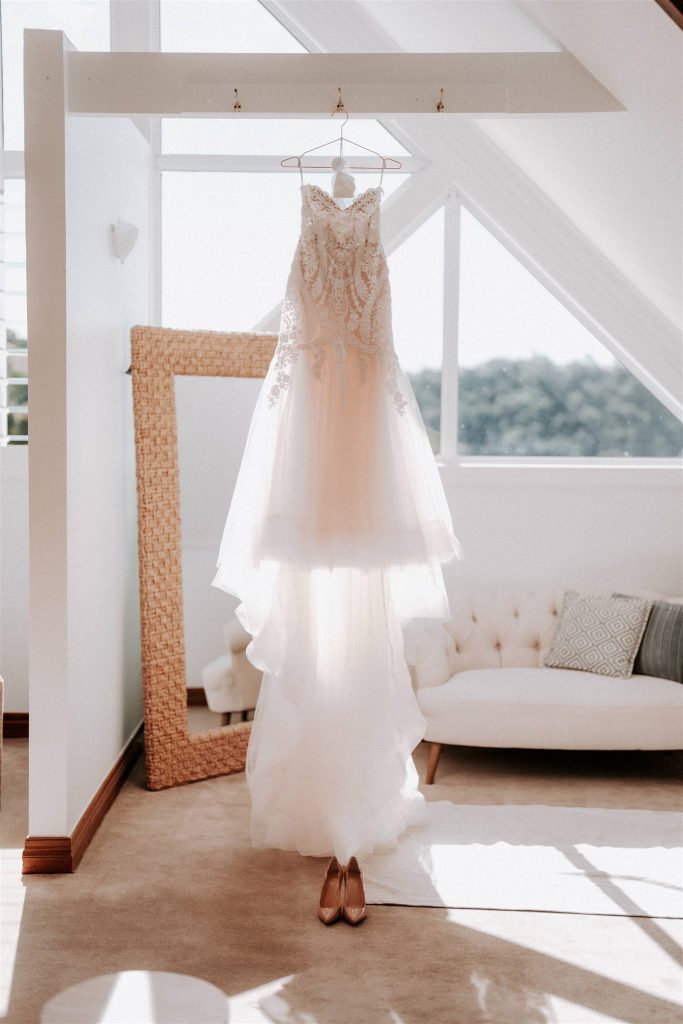 Brooke + Christian at Maleny Manor - Mondo Floral Designs