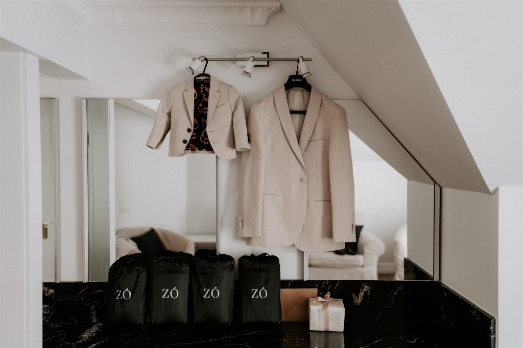 Brooke + Christian at Maleny Manor - Mondo Floral Designs